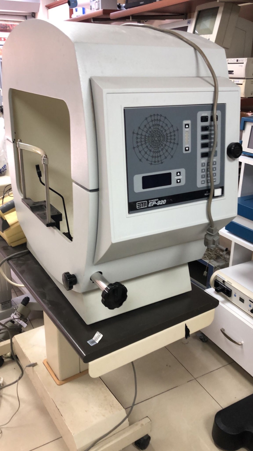 Secondhand Synemed EP-920 Visual Field Device - Medbidding