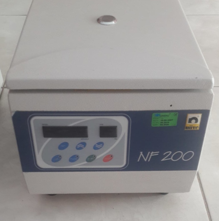 Secondhand Nüve NF 200 Centrifuge - Medbidding