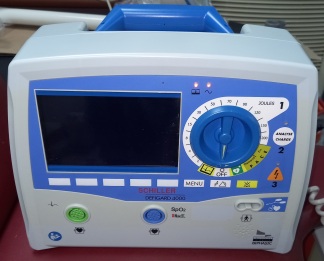 Secondhand Schiller Defigard 4000 AED Defibrillator - Medbidding