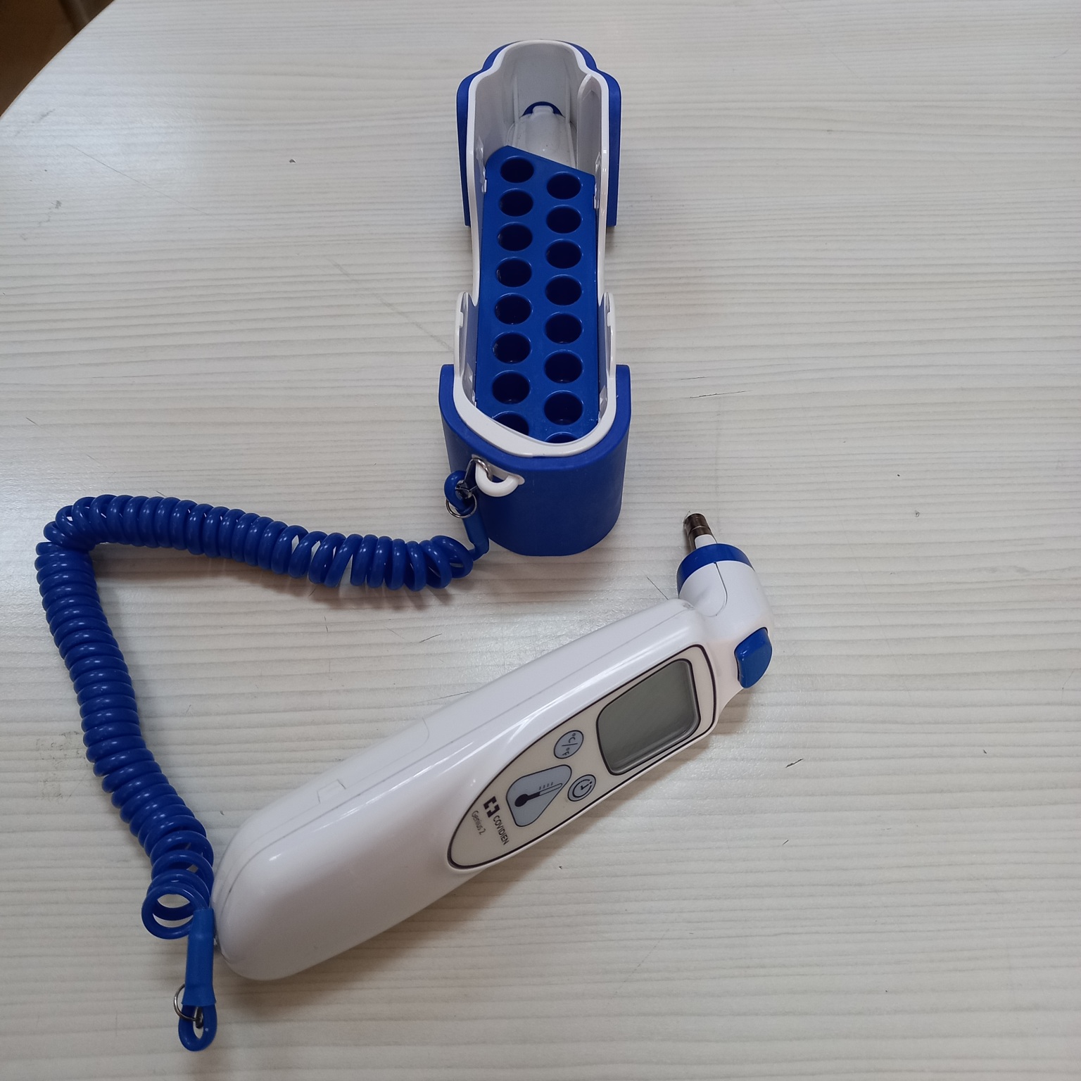 Secondhand Covidien Genius 2 Tympanic Thermometer - Medbidding