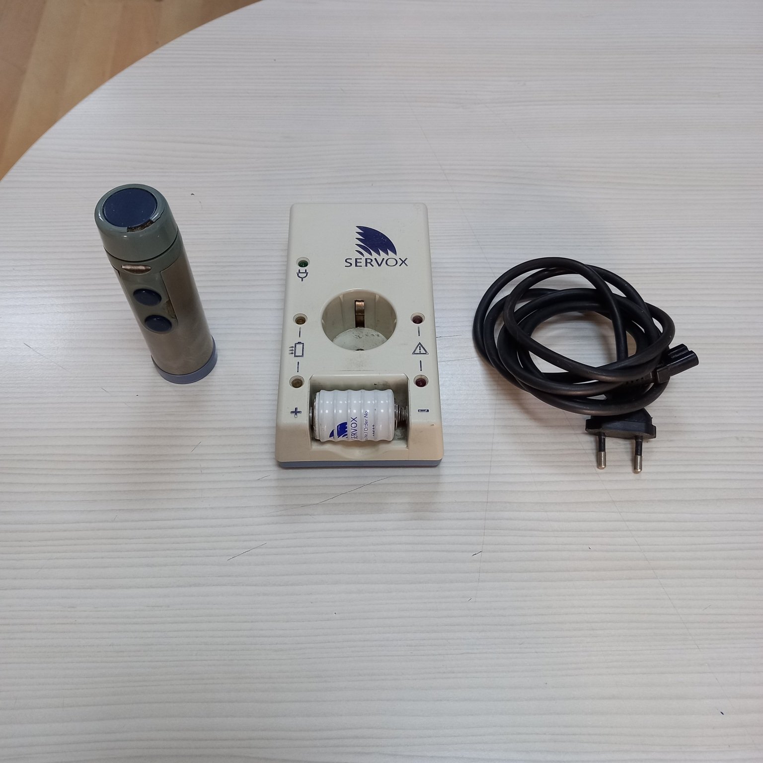 Secondhand Servox Digital Electrolarynx - Medbidding