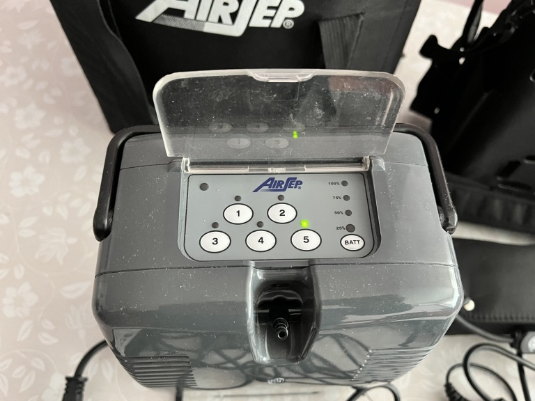 Secondhand Airsep Freestyle 5 2.8kg Portable Oxygen Concentrator ...