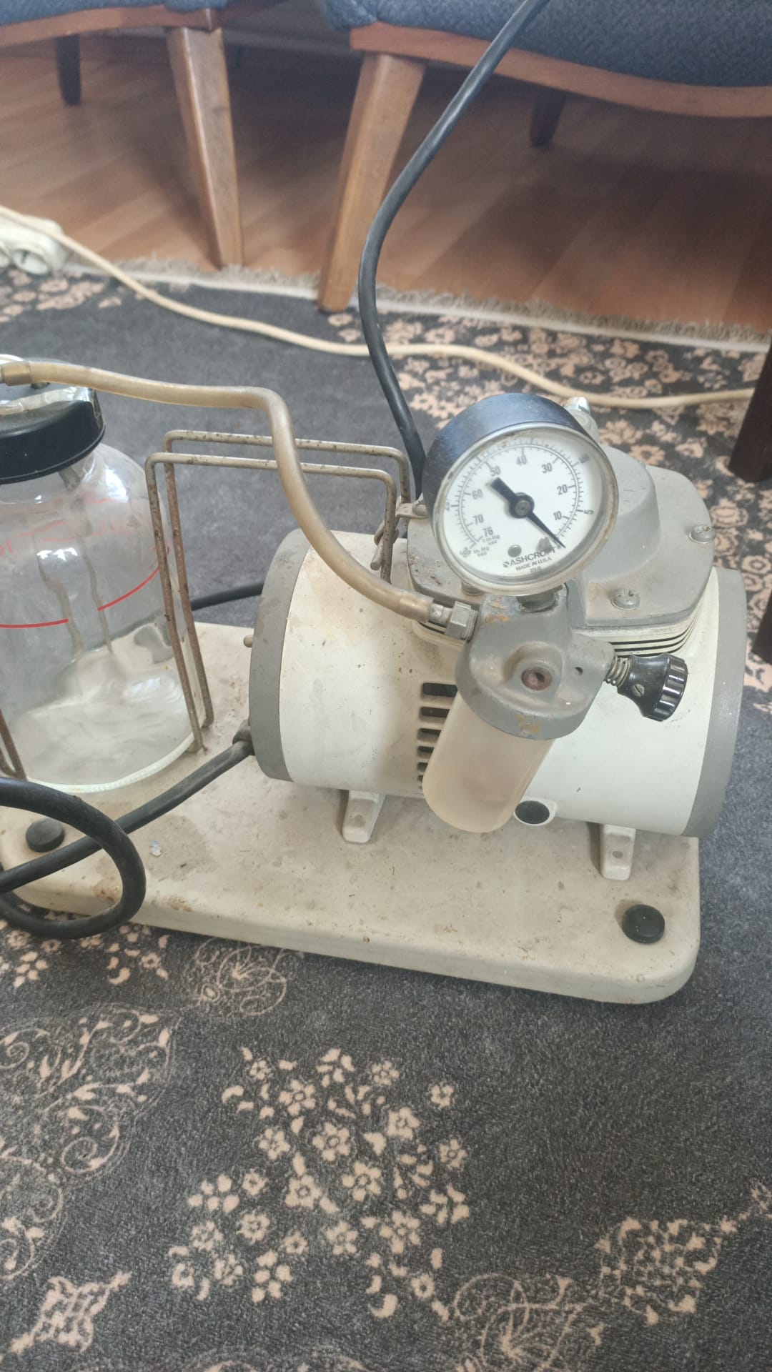 Secondhand Thomas 1132D Suction Device - Medbidding