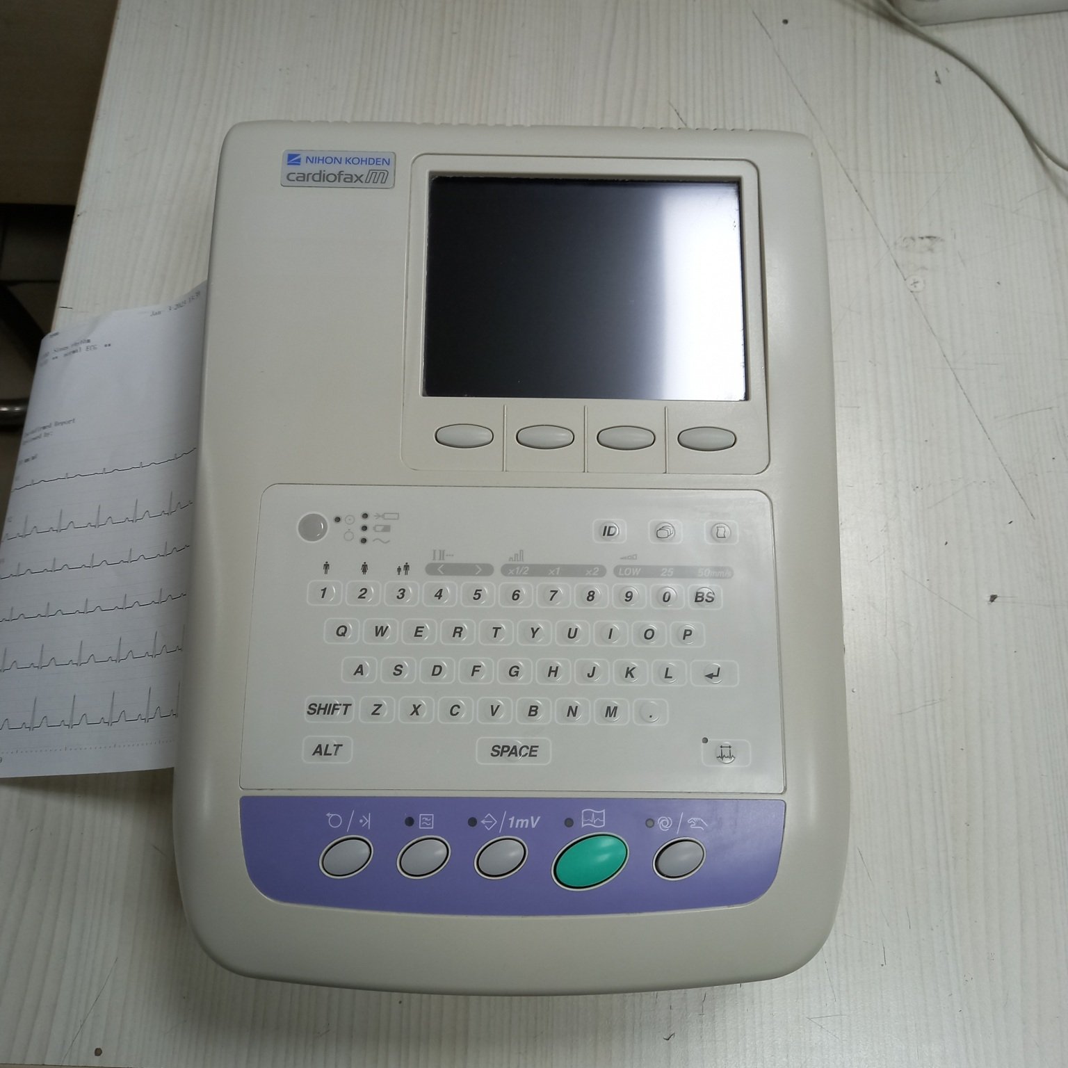 İkinci El Nihon Kohden Cardiofax M ECG-1350K 12 Kanallı EKG Cihazı ...