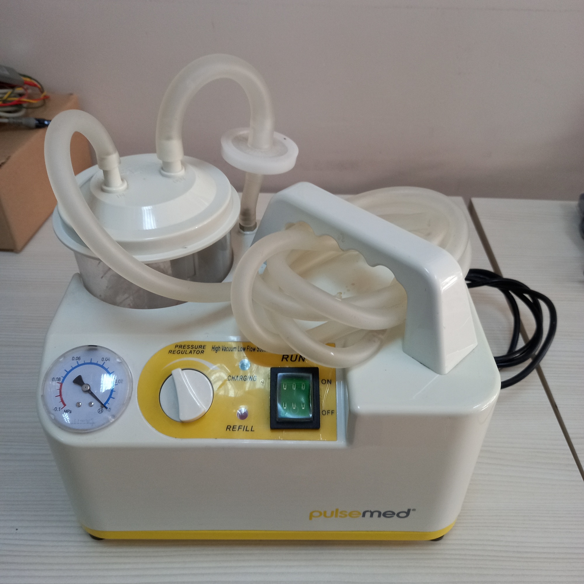 Secondhand Plusmed PM-7E-A Suction Device - Medbidding