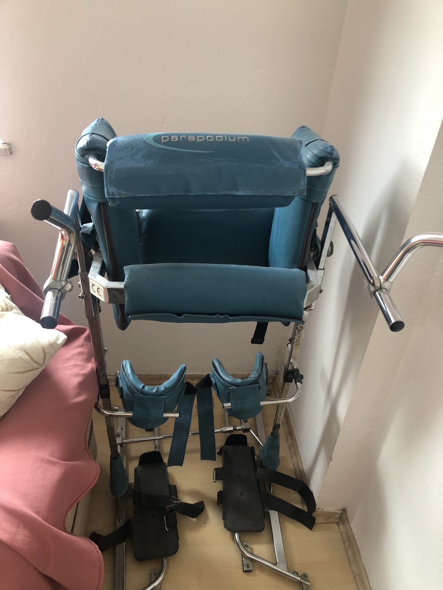 Secondhand Vitea Care PD Adult Parapodium Device - Medbidding