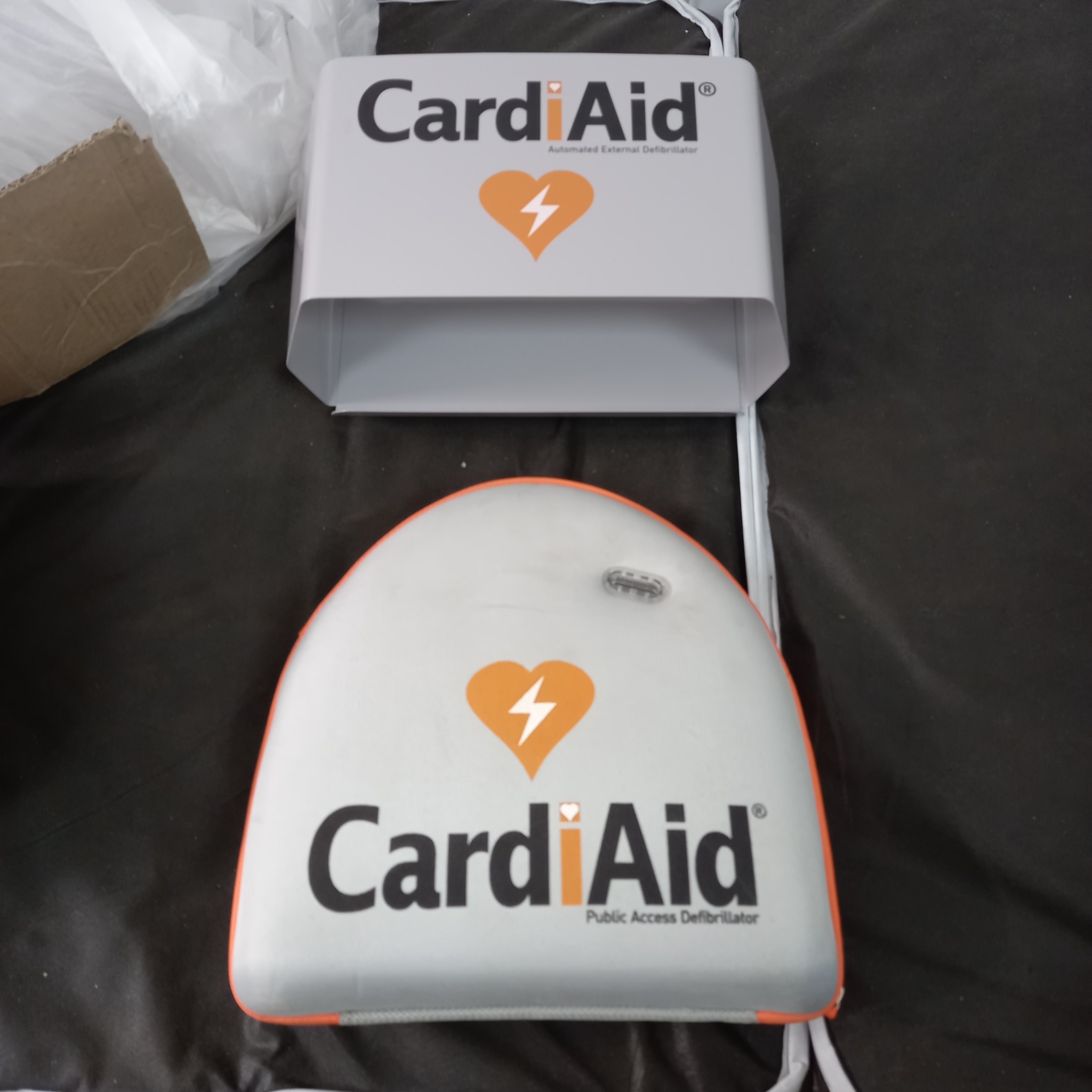 Secondhand CardiAid AED Defibrillator - Medbidding