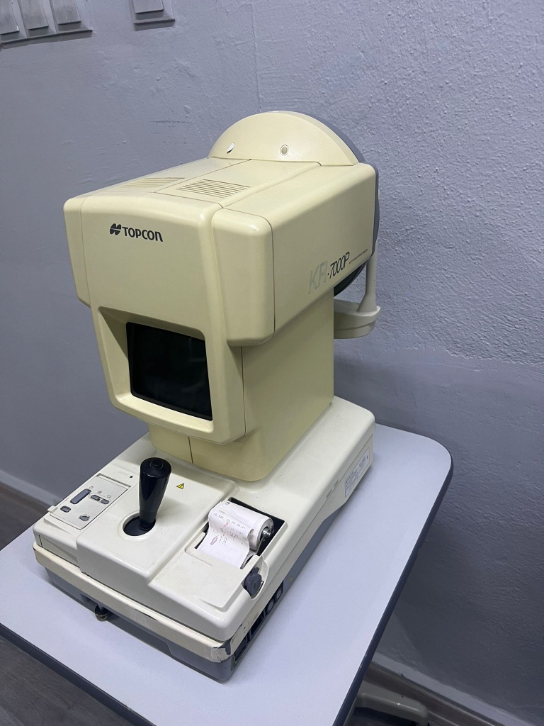 Secondhand Topcon KR-7000P Autorefkeratometer - Medbidding