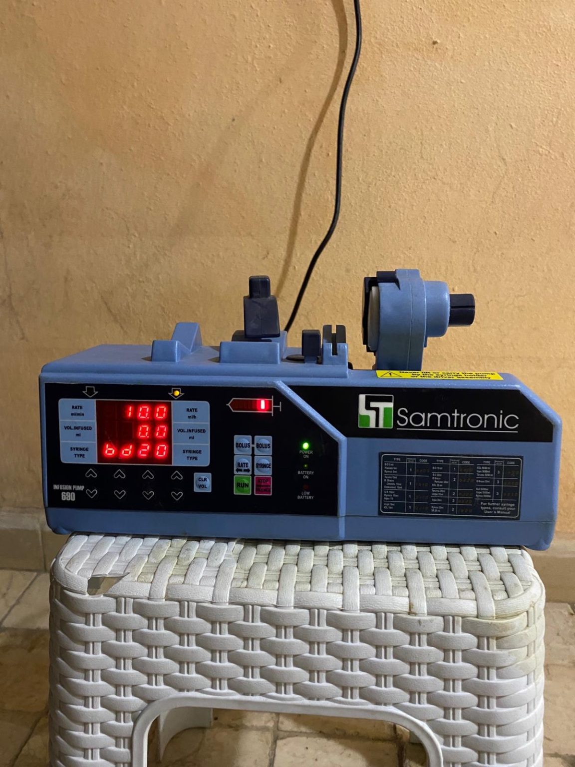 Secondhand Samtronic Infusion Pump 690 Syringe Pump - Medbidding