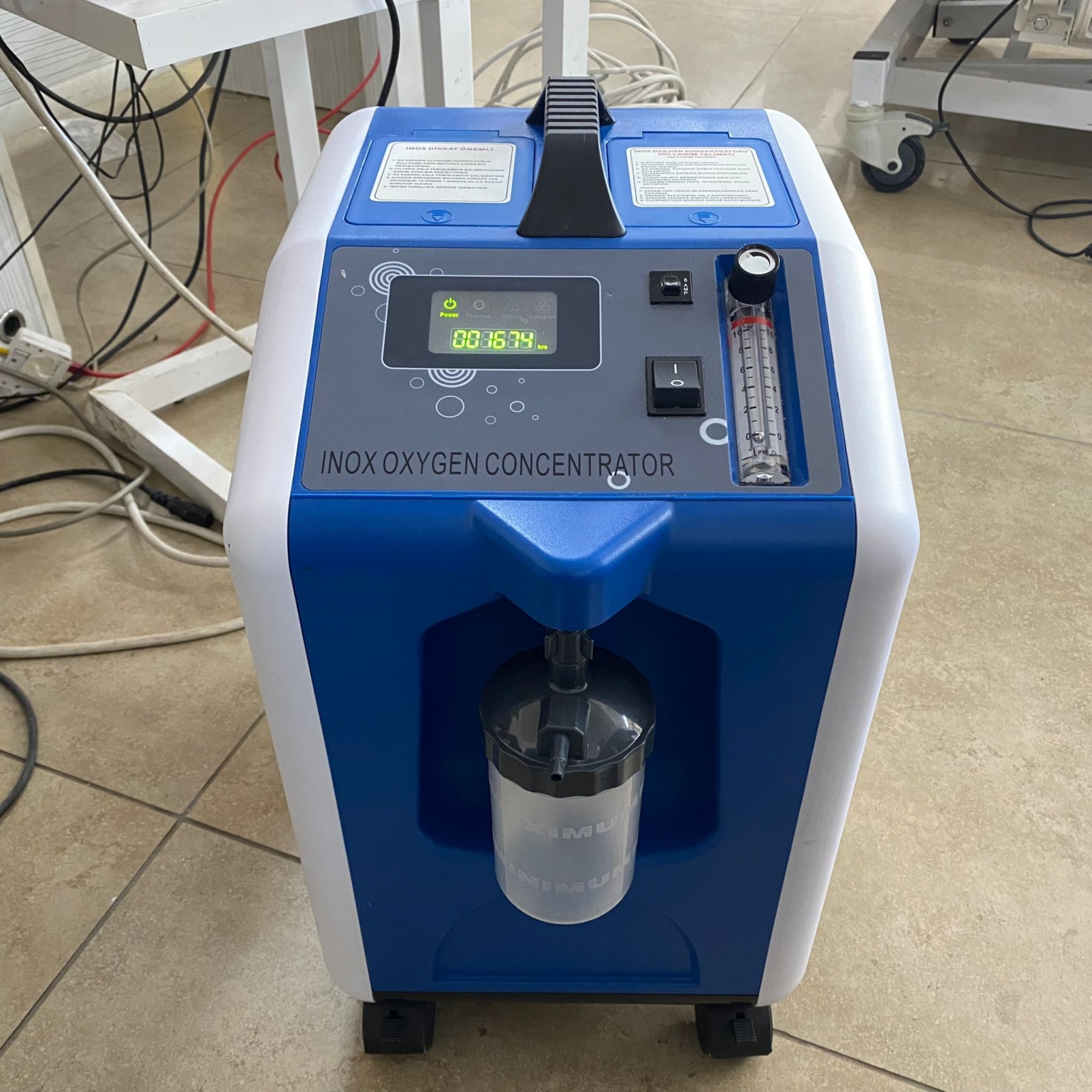 Secondhand Inox CP-101 10L/min Oxygen Concentrator - Medbidding