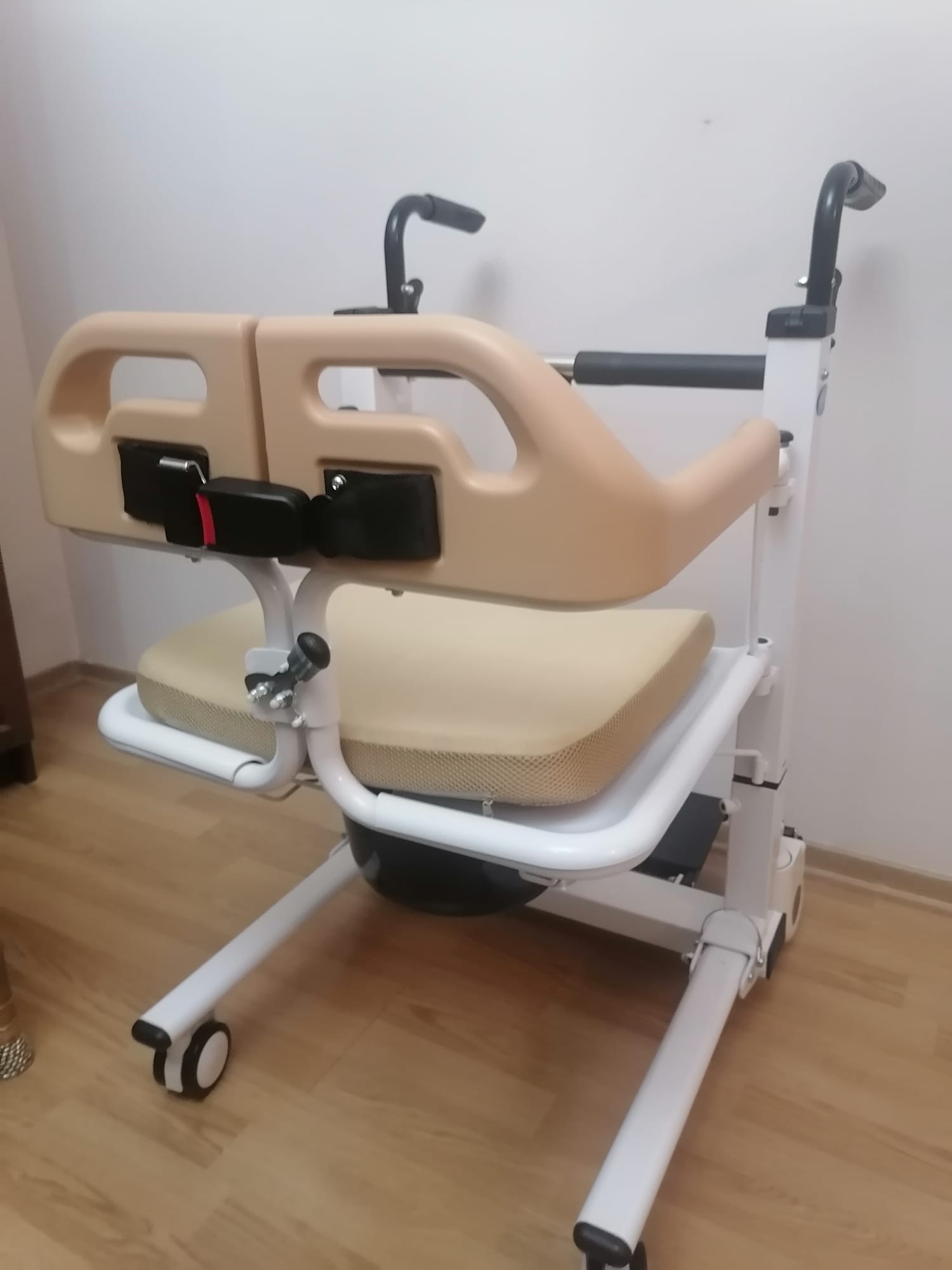 İkinci El Comfort Plus DM-160 Hasta Taşıma Lifti - Medbidding