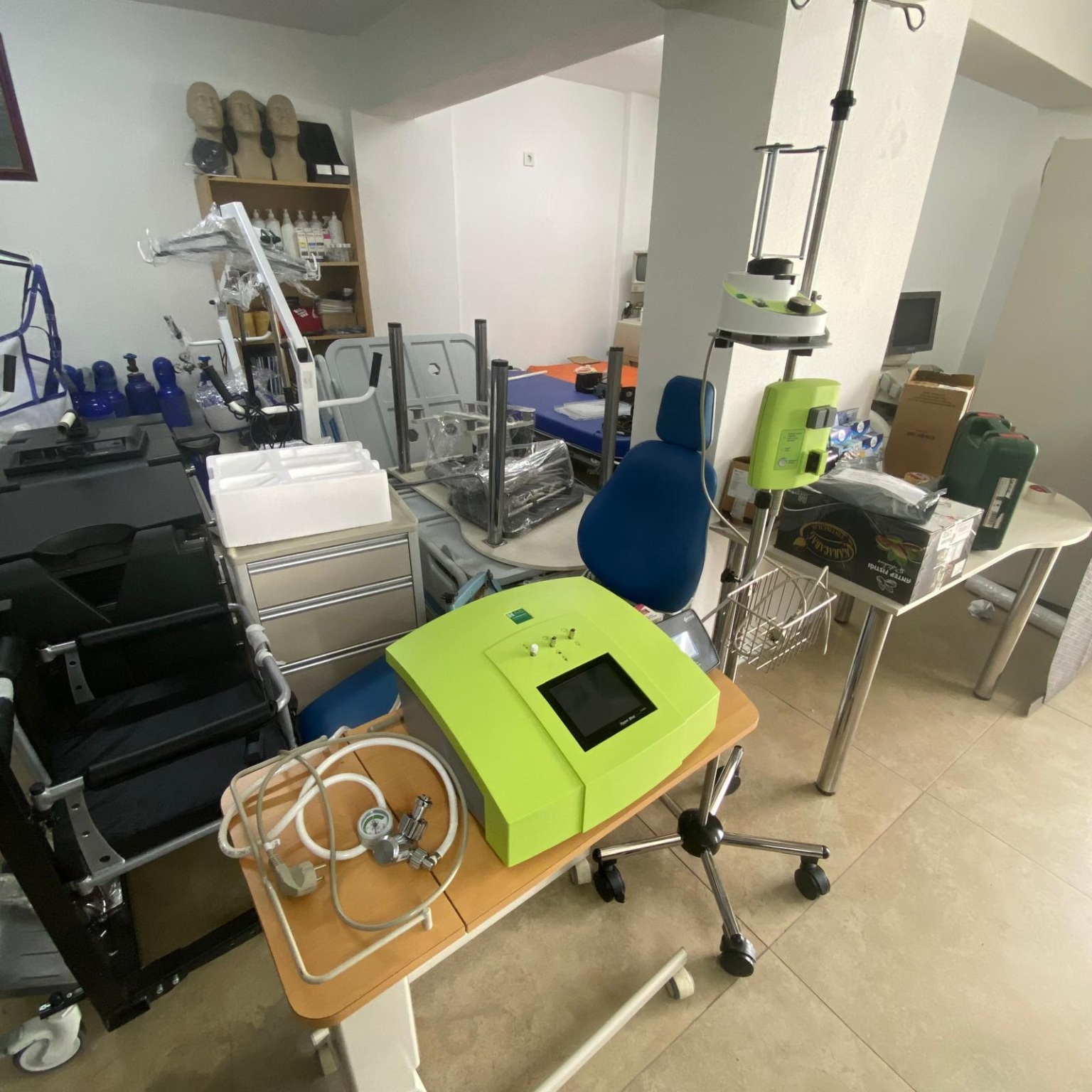 Secondhand Herrmann Hyper Medozon Comfort Ozone Generator - Medbidding