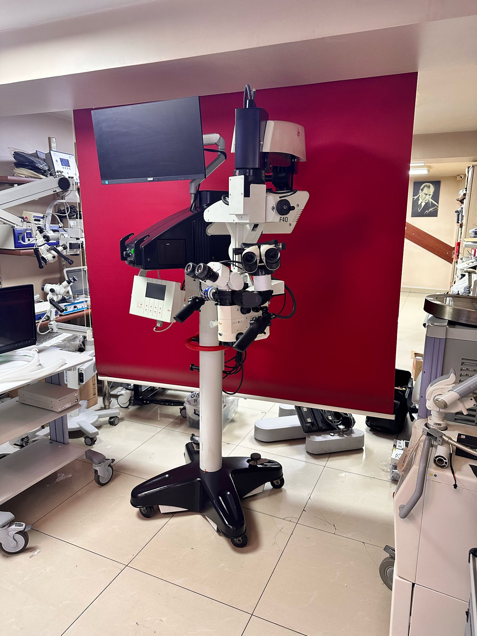 Secondhand Leica M525 F40 Neurosurgical Microscope - Medbidding