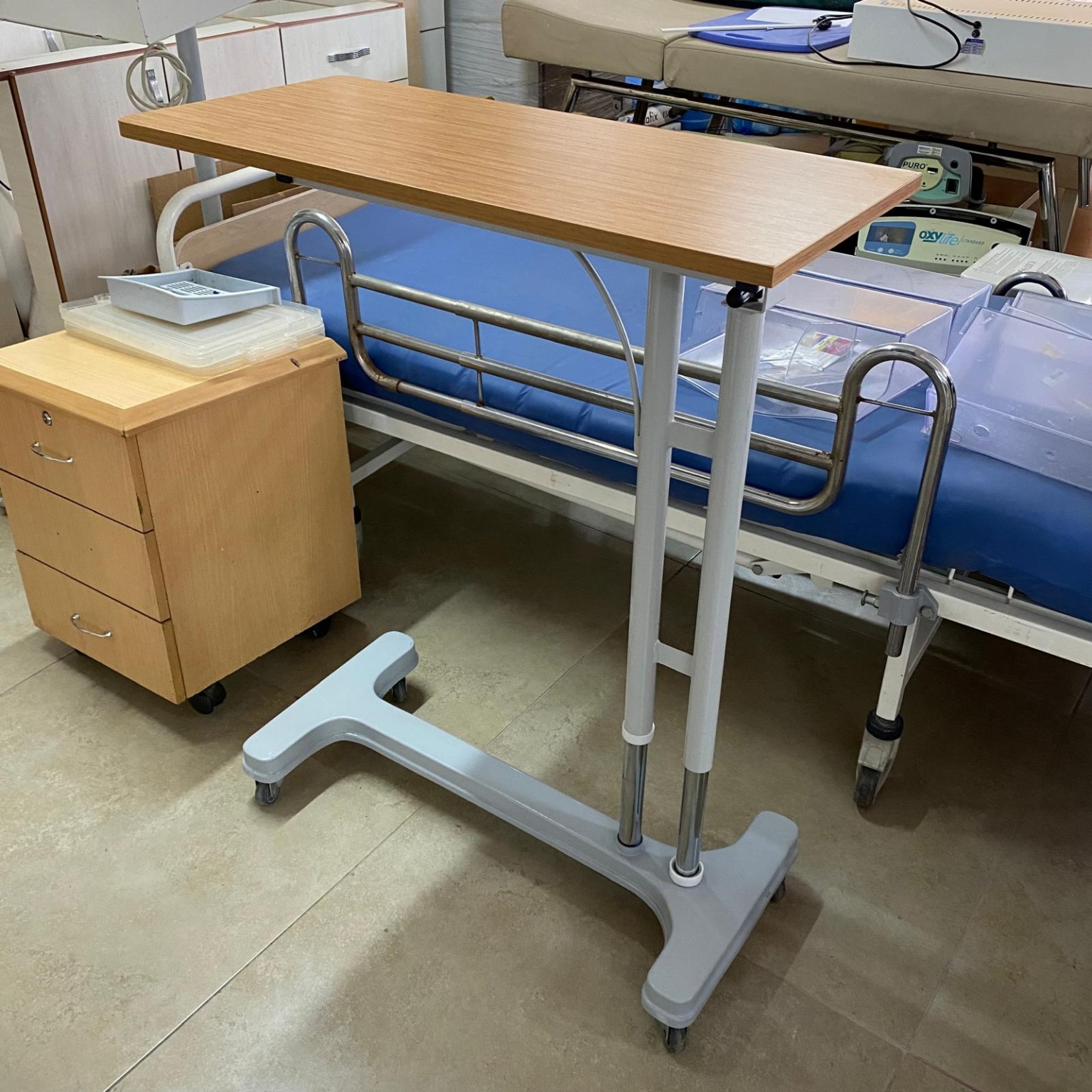 Secondhand Kenmak K058 Patient Dining Table with Shock Absorber ...