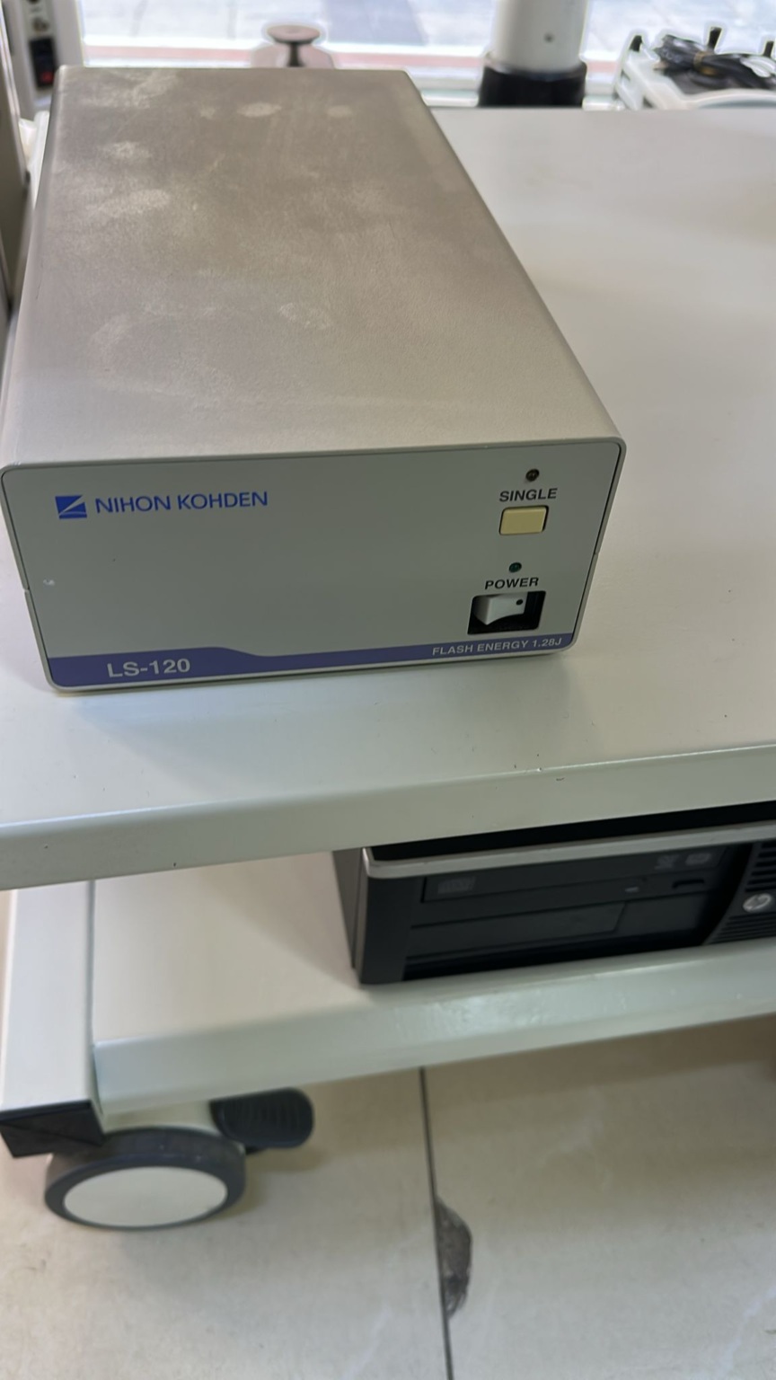 Secondhand Nihon Kohden Neurofax EEG-1200K 32 Channel EEG Device - Medbidding