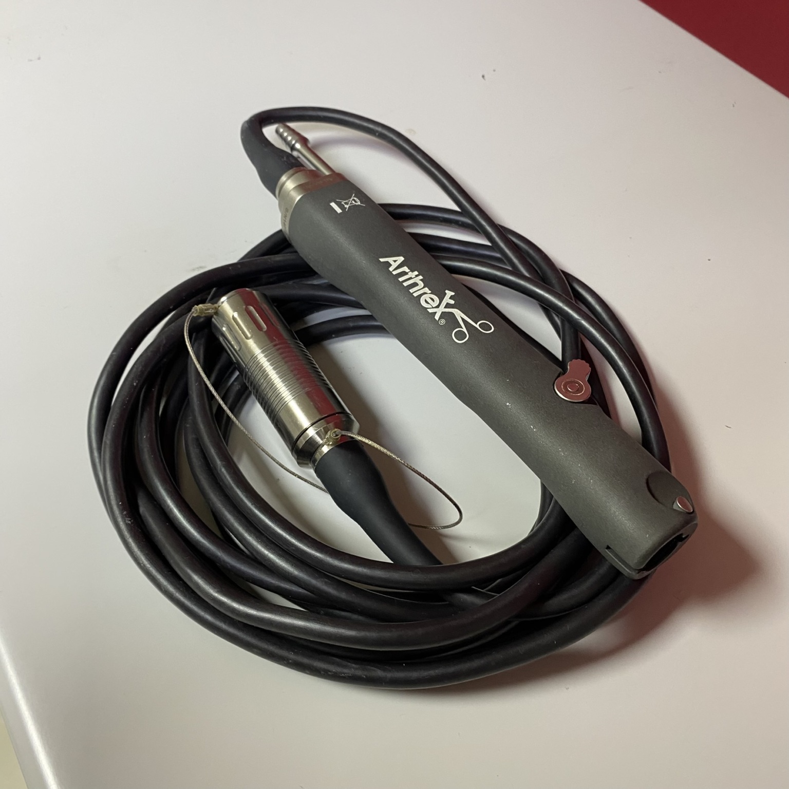 Secondhand Arthrex AR-8330H Arthroscopi Shaver Handpiece - Medbidding